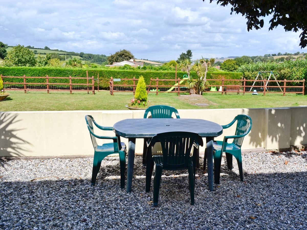 Facilities - Devon Palms